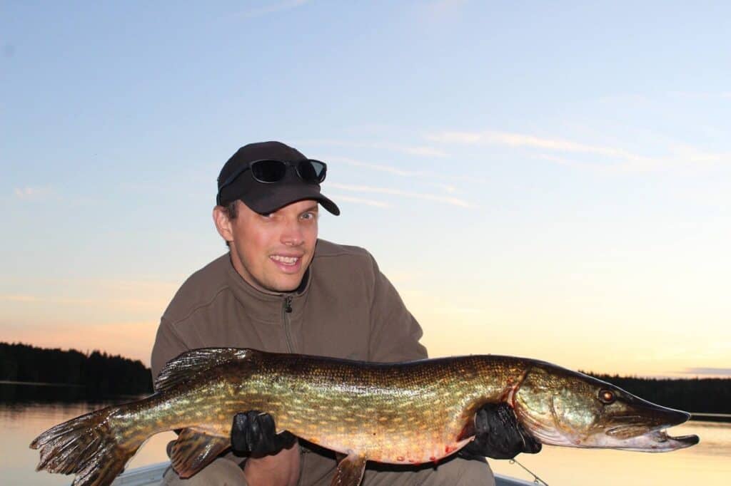 Angeln im Store Hindsjön (auf Hecht und Zander) - Sweden Fishing Guide